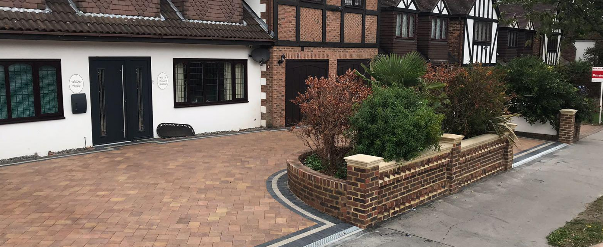 Crown Paving Ltd | Landscaping in Beckenham, Westerham & Surrey